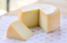 Cacio de Roma – Caputo's Market & Deli