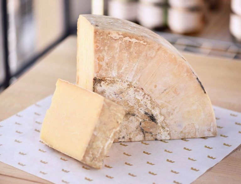 Caputo’s House Cheddar Aged 10 months – per 1/2 lb (8 oz) – Caputo's ...
