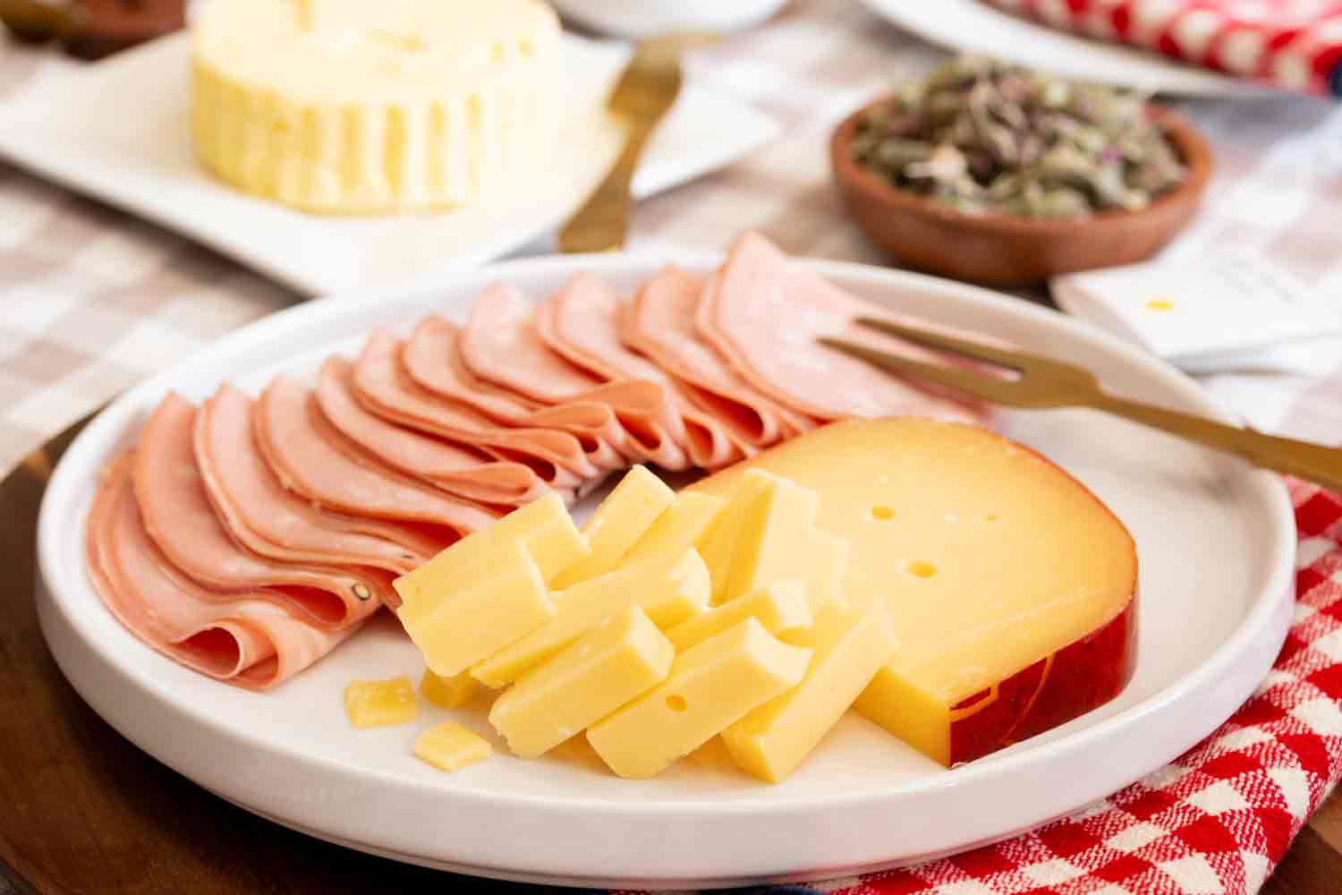 Ruby Rouge – Caputo's Market & Deli