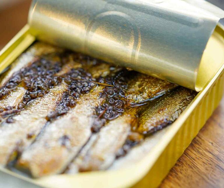 Fangst Brisling No. 1 – Baltic Sea Sprat Smoked w/ Heather & Chamomile ...
