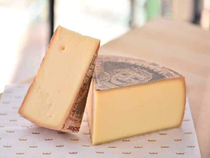 Challerhocker – Caputo's Market & Deli